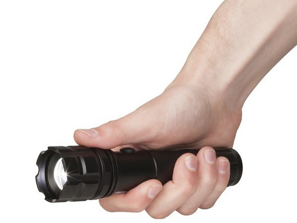 1000 LUMEN RECHARGEABLE LED TORCH - Allvolts Power Solutions Pty Ltd