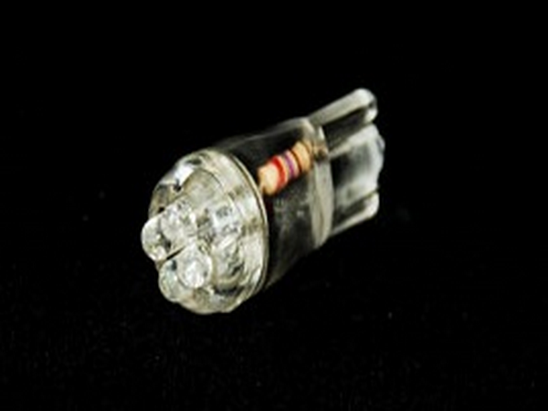 LED T10 WEDGE GLOBE X4 COOL WHITE 12V - Allvolts Power Solutions Pty Ltd